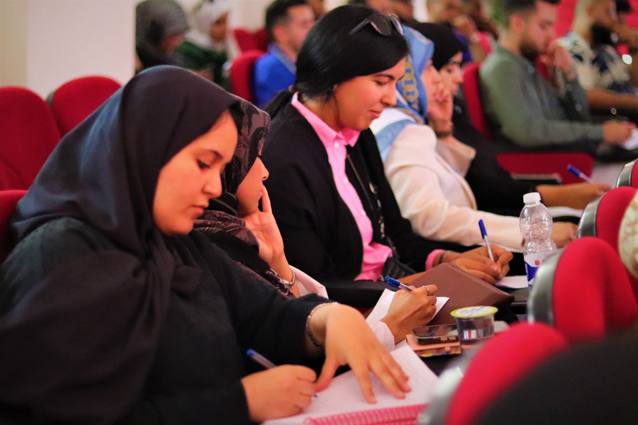 جامعة الرفاق